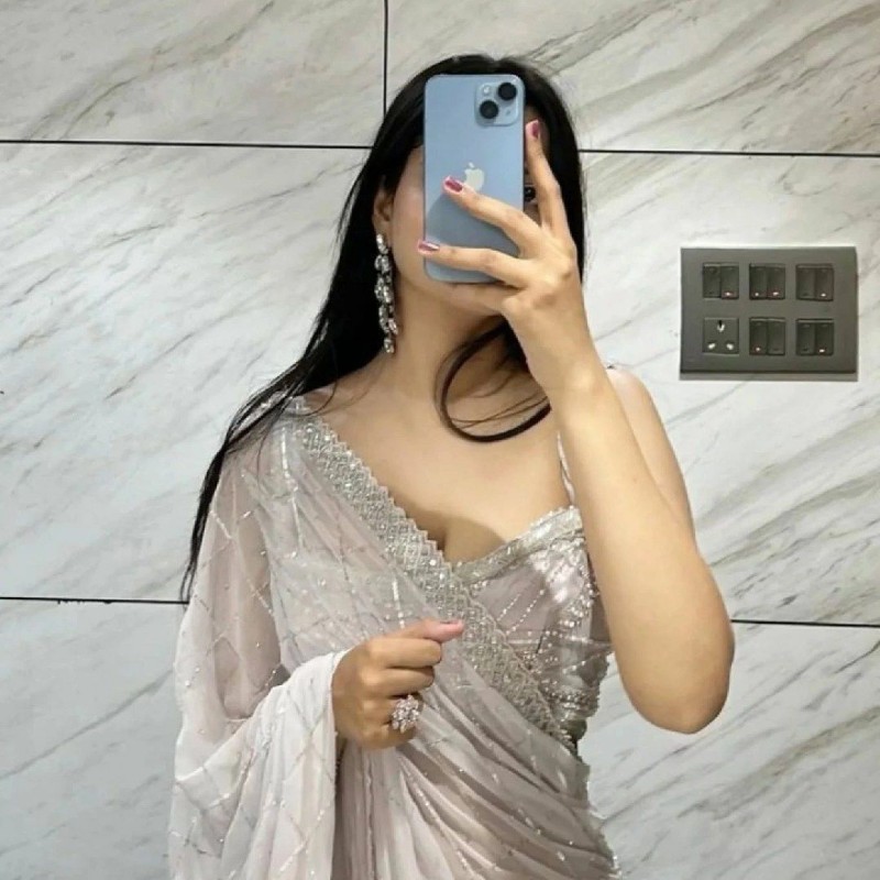 RITIKA VC SERVICE (@ritikavcservice) | Snapchat Stories, Spotlight & Lenses