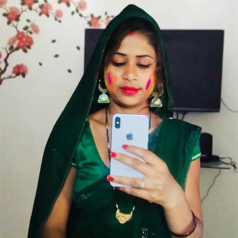 Ritu Verma (@rituverma8849) | Snapchat Stories, Spotlight & Lenses