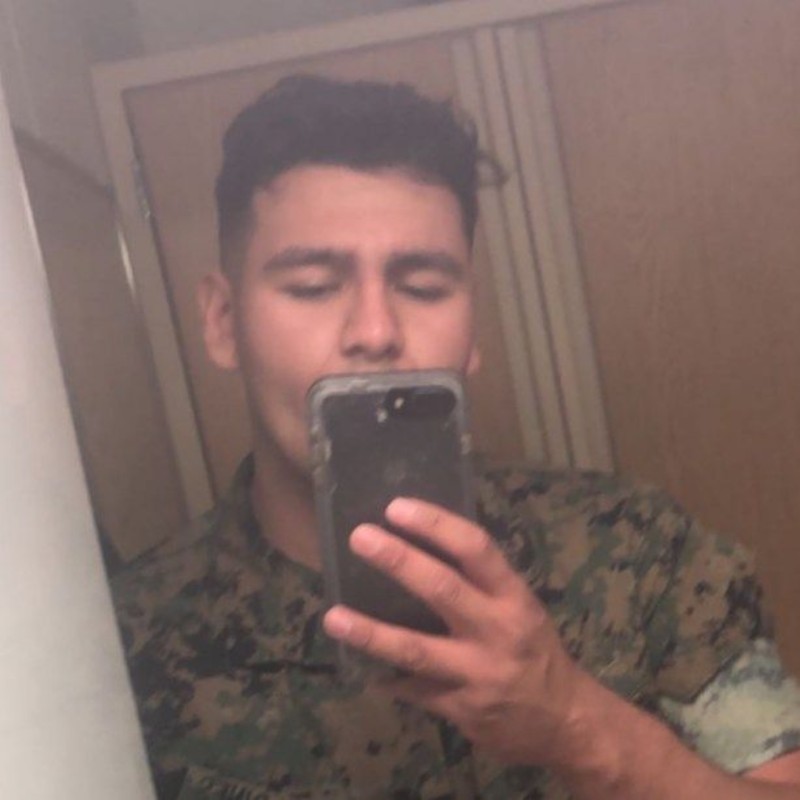 Robert 🇭🇳🇸🇻 (@robert_membreno) | Snapchat Stories, Spotlight & Lenses