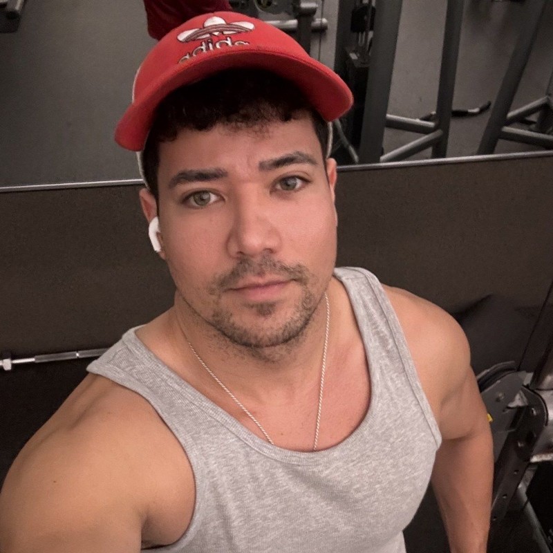 Robinson Orjuela (@robin_orj) | Snapchat Stories, Spotlight & Lenses