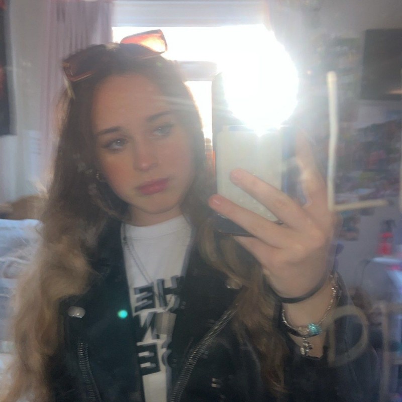 𝐫𝐨𝐛𝐲𝐧ꨄ (@robynwall.x) | Snapchat Stories, Spotlight & Lenses