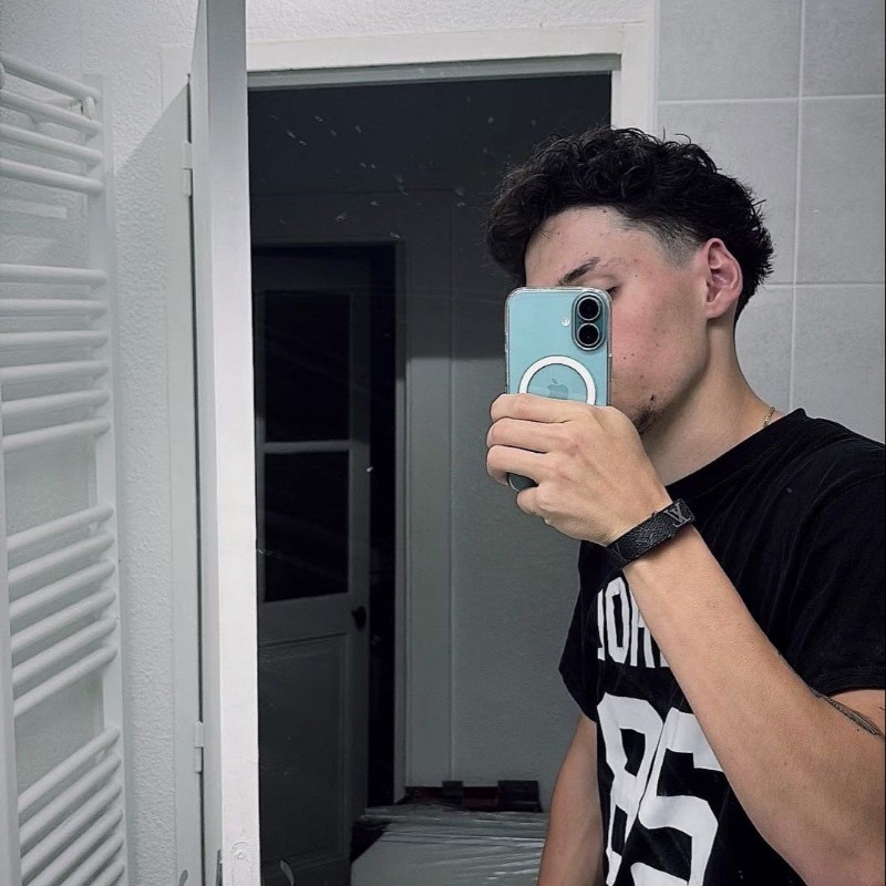 rock ._. (@rock_1313) | Snapchat Stories, Spotlight & Lenses