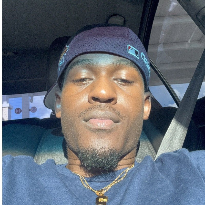 Rod 🧟‍♂️(@rodneywileyjr) | เรื่องราว Snapchat ตลอดจน Spotlight และเลนส์