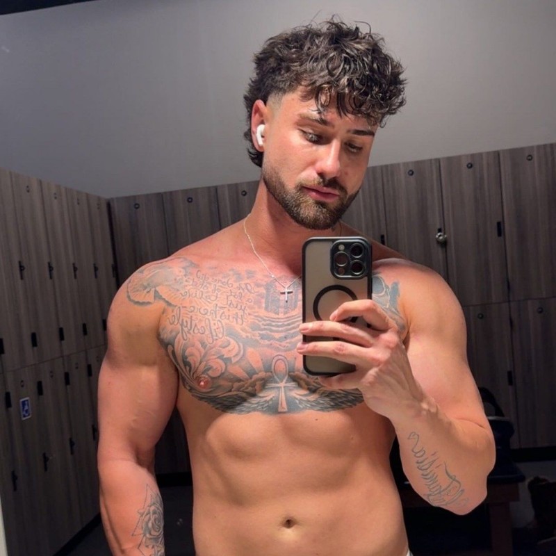 Romeo Baca (@romeobaca) | Snapchat Stories, Spotlight & Lenses