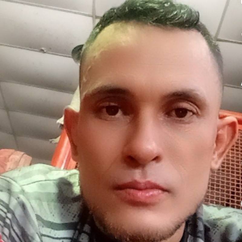 Ronald León (@ronaldleon23467) | Snapchat Stories, Spotlight & Lenses