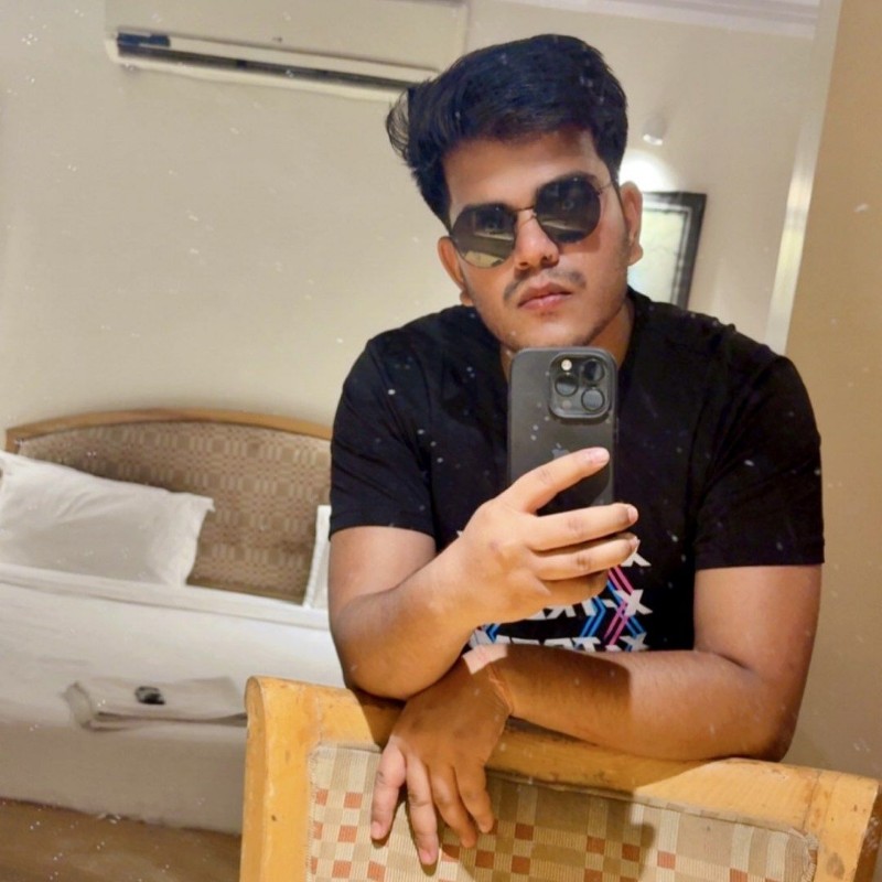 Ronny Gupta (@ronnygupta2328) | Snapchat Stories, Spotlight & Lenses