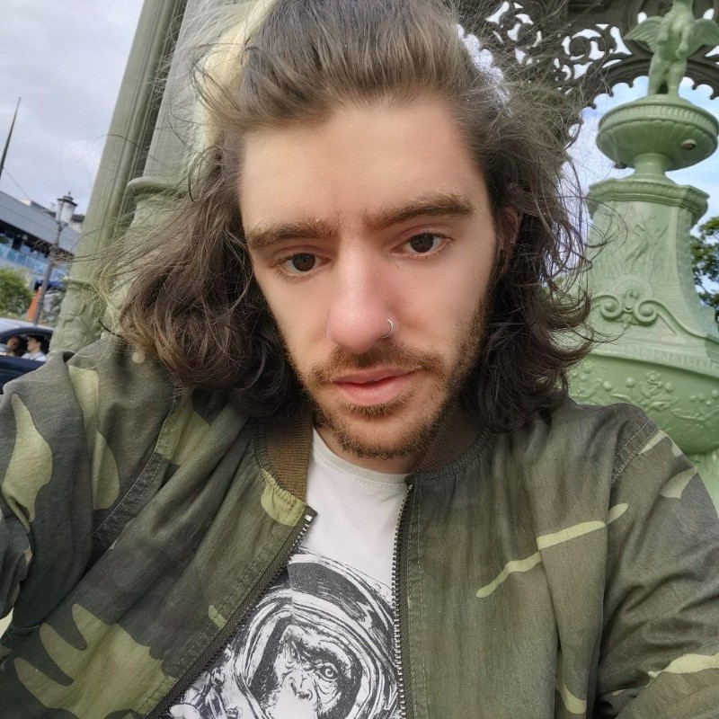 Rory (@roryh-g) | Snapchat Stories, Spotlight & Lenses