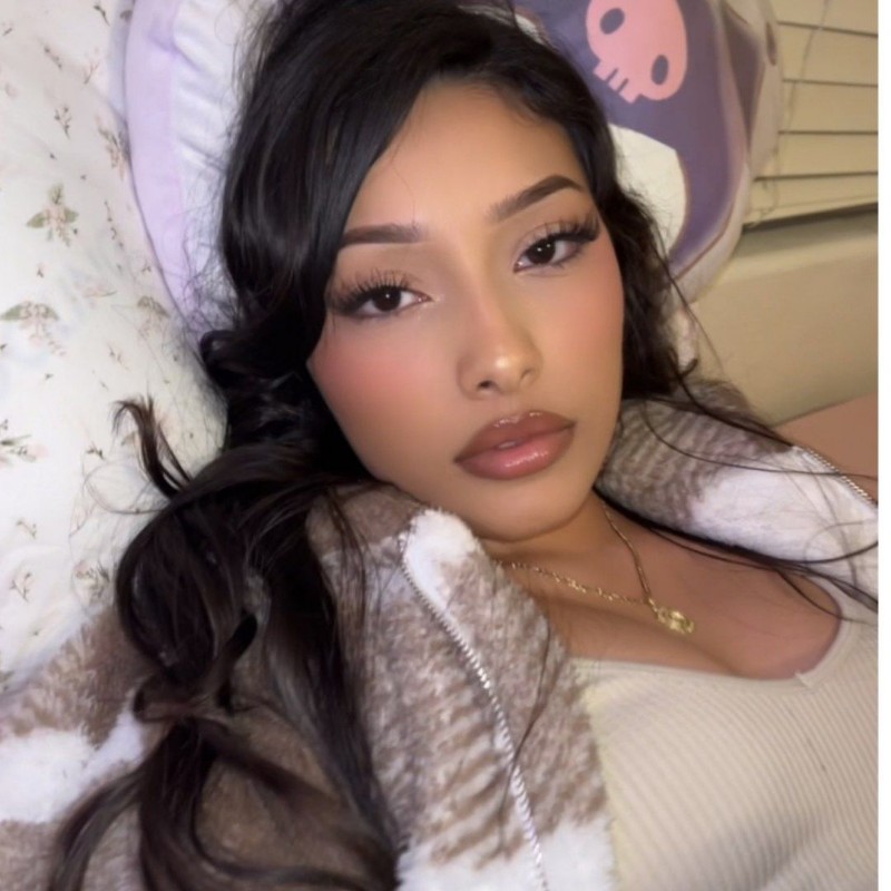 Rosa🤍 (@rosa-580) | Snapchat Stories, Spotlight & Lenses