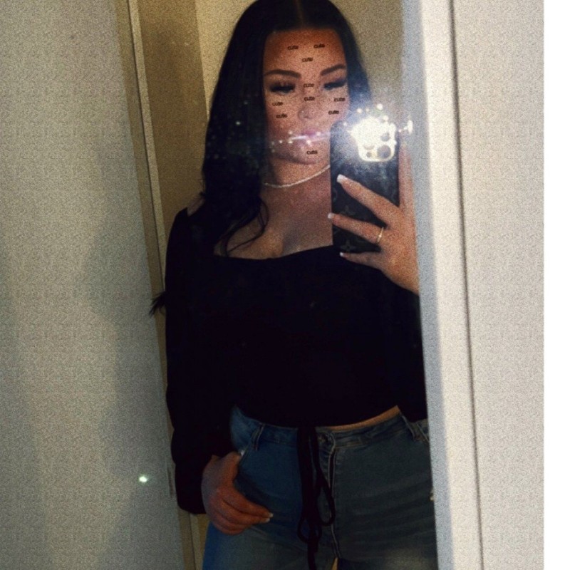 𝓇𝑜𝓈𝒶🥀 (@rosatakala) | Snapchat Stories, Spotlight & Lenses