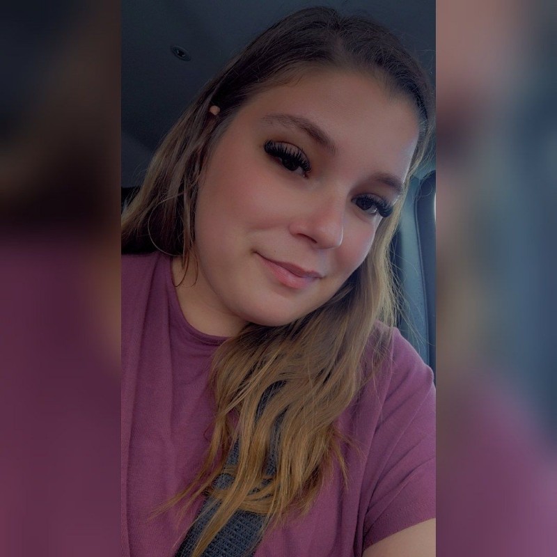 Rose Levesque (@rosette1998) | Snapchat Stories, Spotlight & Lenses