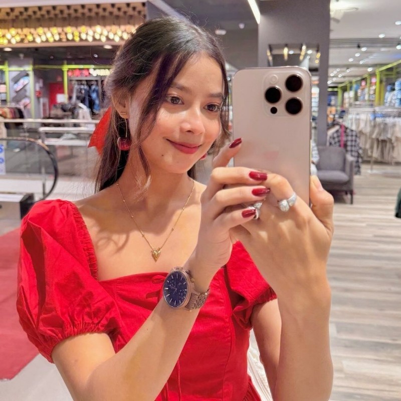 Rosh (@roshhh011) | Snapchat Stories, Spotlight & Lenses