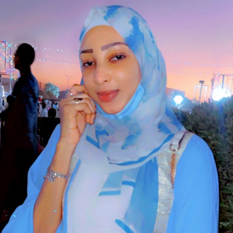 Oum Malak🦋 (@rouki_diab23) | Snapchat Stories, Spotlight & Lenses