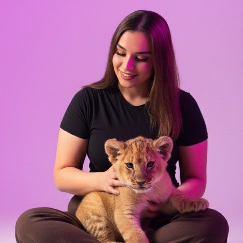 Roza🐅 (@roza-lopez) | Snapchat Stories, Spotlight & Lenses