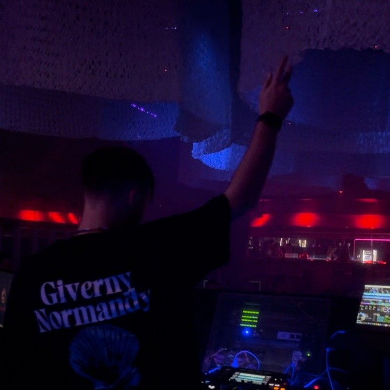 ru.ian (@ru.ian) | Snapchat Stories, Spotlight & Lenses