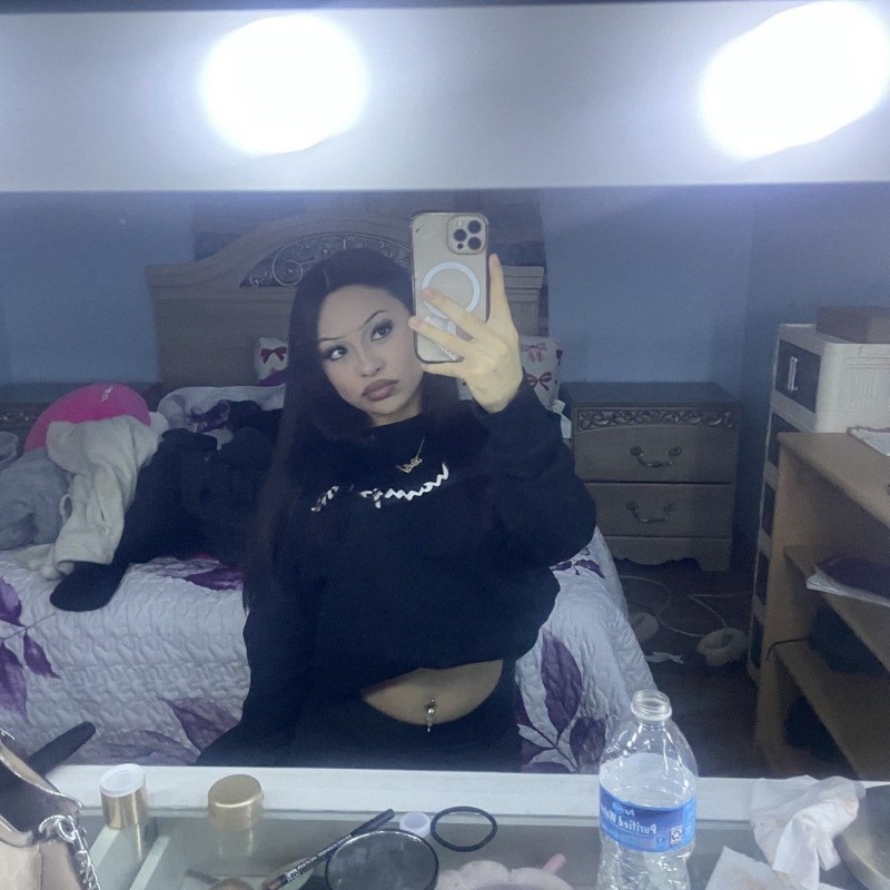 ruby (@rubyy_g) | Snapchat Stories, Spotlight & Lenses