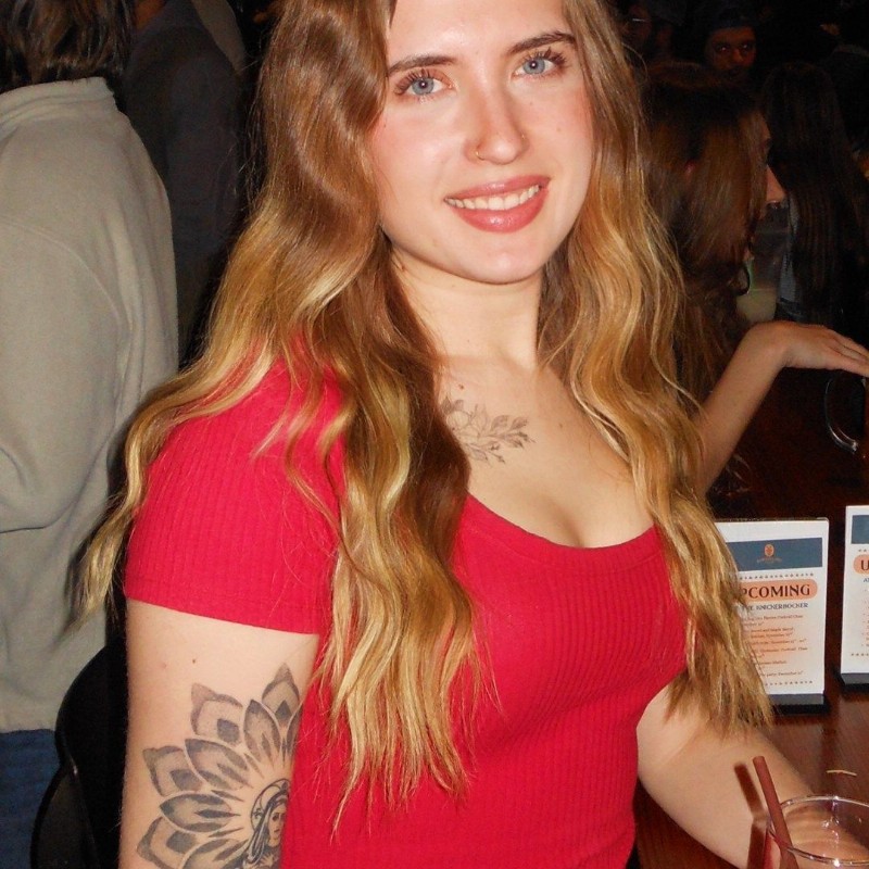 Ruby (@rubyyytuesdays) | Snapchat Stories, Spotlight & Lenses