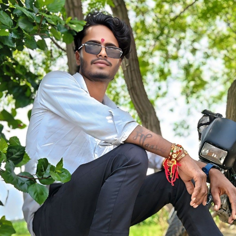 Rupesh Saini (@rupeshsaini2211) | Snapchat Stories, Spotlight & Lenses