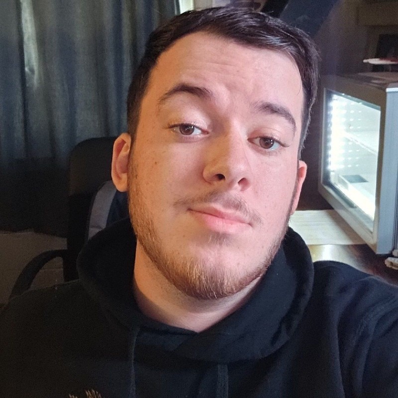 Sam Russell (@russell_sam1030) | Snapchat Stories, Spotlight & Lenses