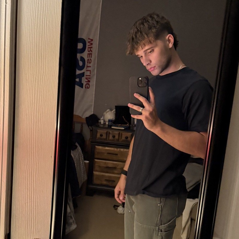 ryan berdysz (@ryanberdysz) | Snapchat Stories, Spotlight & Lenses