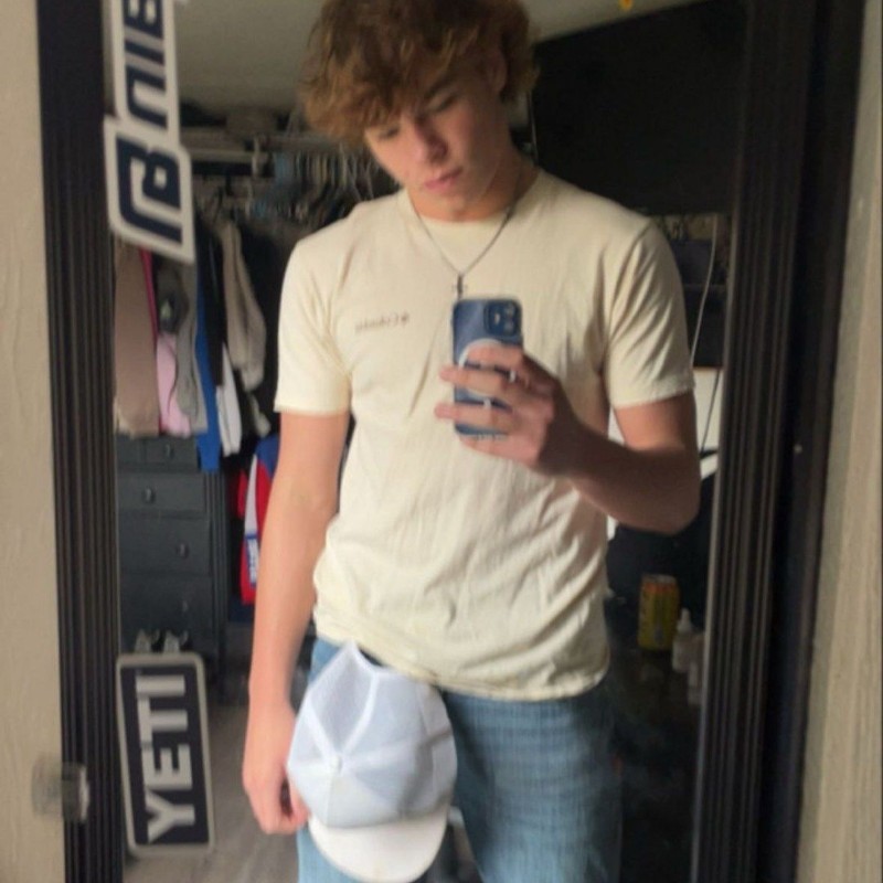 Ryder Smith (@ryder_s20251711) | Snapchat Stories, Spotlight & Lenses