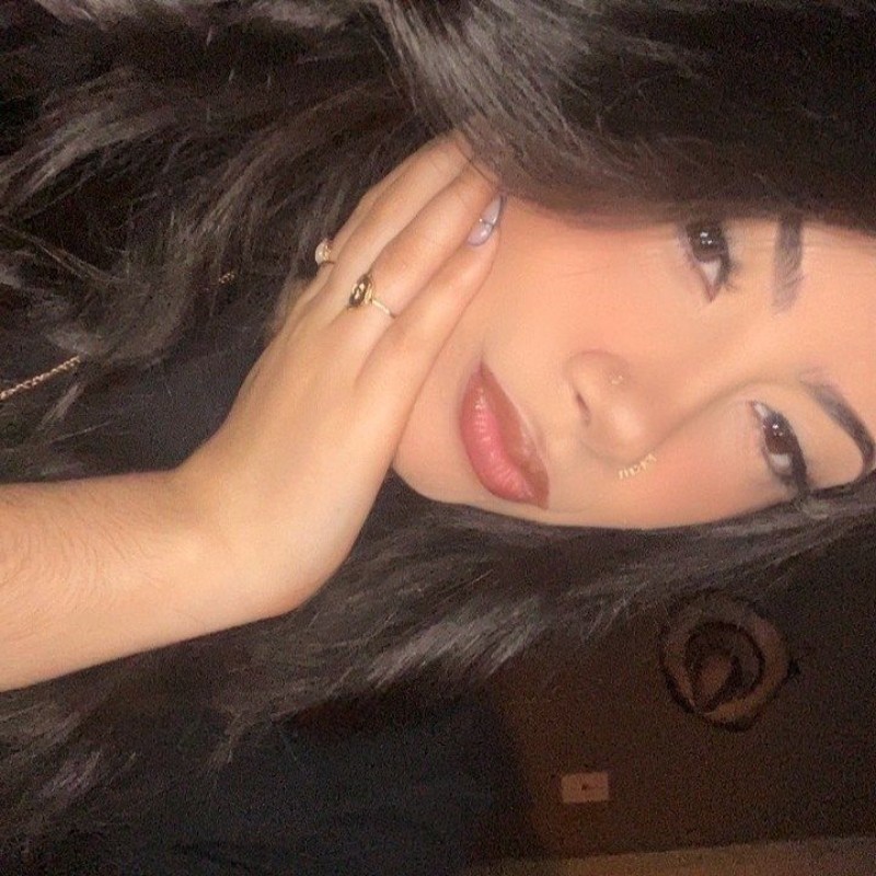 Bri (@sabria_mtz02) | Snapchat Stories, Spotlight & Lenses