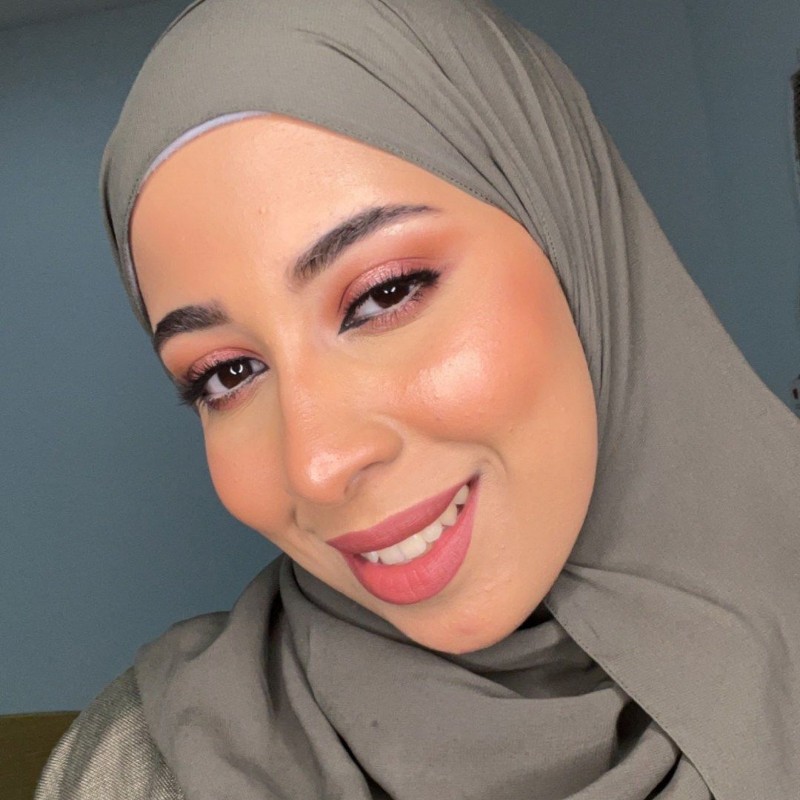 Safa_ Ahmed💄🇧🇭 (@safsofa) | Snapchat Stories, Spotlight & Lenses