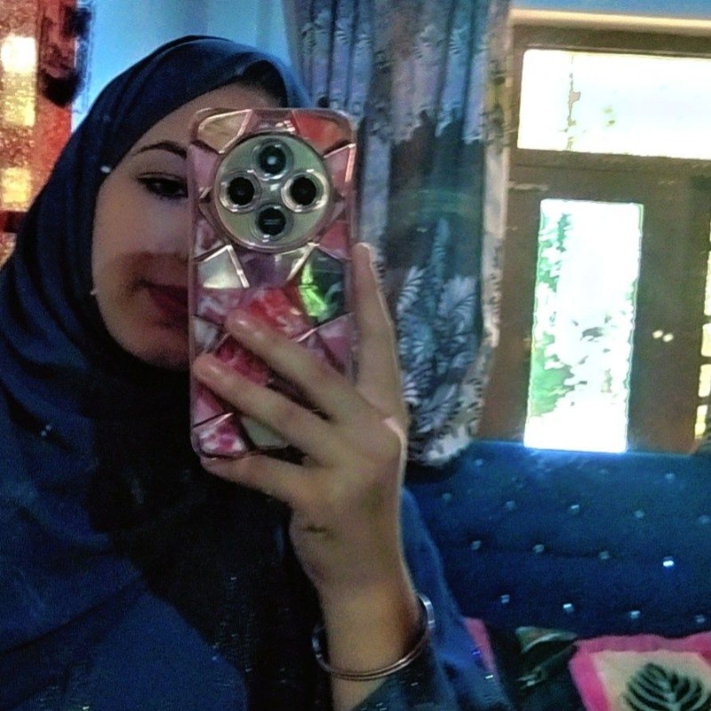 Saika Jan (@saikajan1919) | Snapchat Stories, Spotlight & Lenses