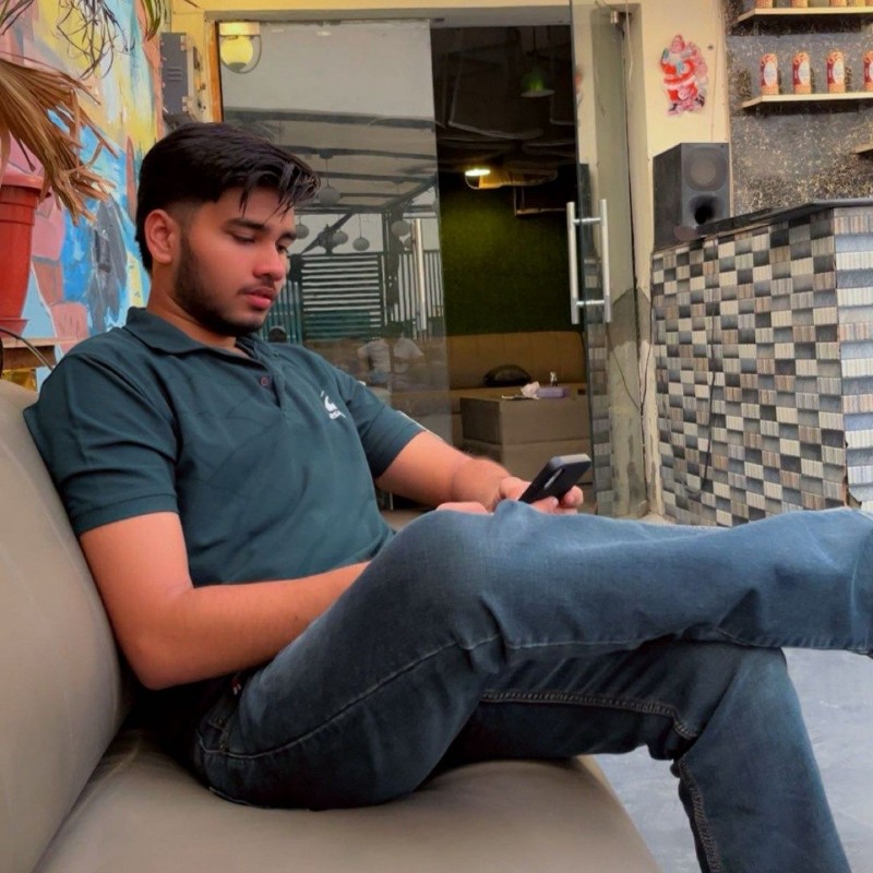 Mayank Salonia (@salonia_ji) | Snapchat Stories, Spotlight & Lenses