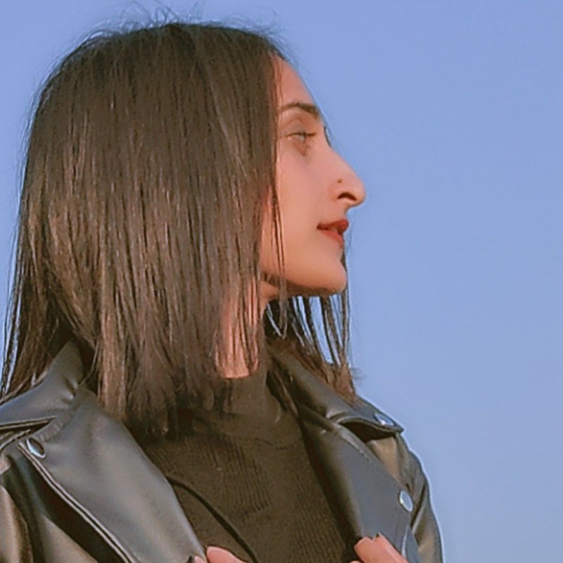 Saloni Thakur (@salonit239797) | Snapchat Stories, Spotlight & Lenses