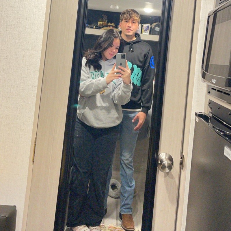 Sam (@sammariealmont5) | Snapchat Stories, Spotlight & Lenses