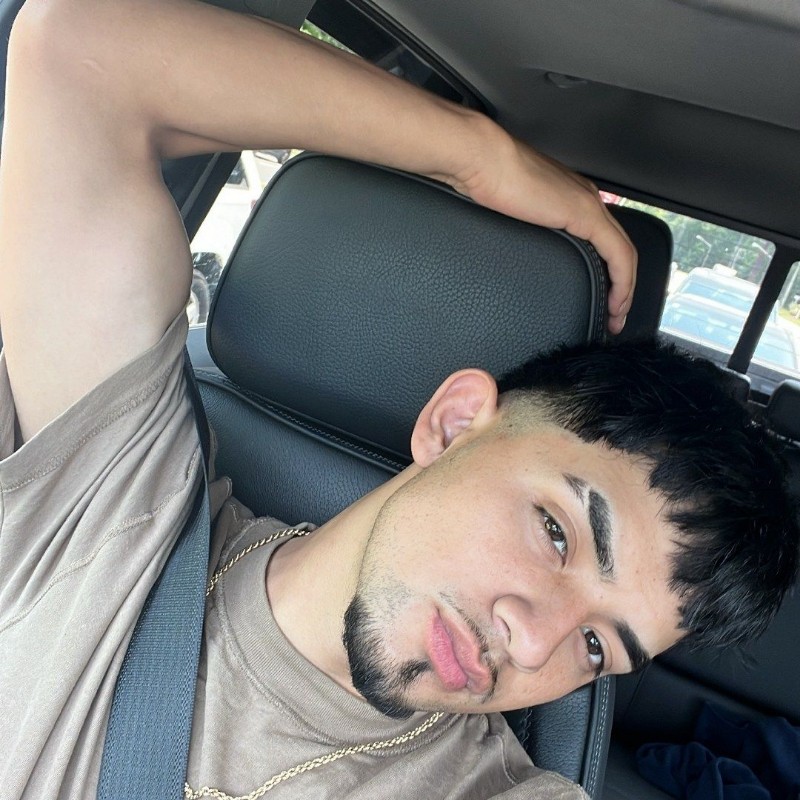 Sammy Calderon (@sammycalderon) | Snapchat Stories, Spotlight and Lenses