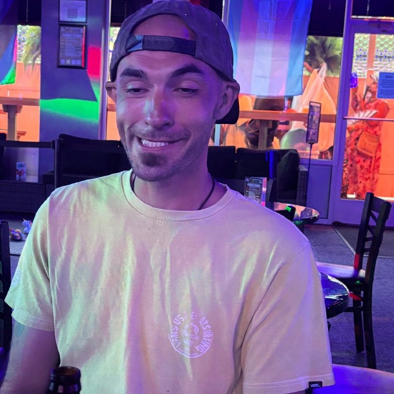 Samuel Bailey (@samuelbailey) | Snapchat Stories, Spotlight & Lenses