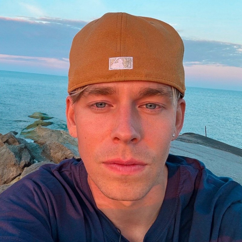 Santeri Hänninen (@santerivili) | Snapchat Stories, Spotlight & Lenses