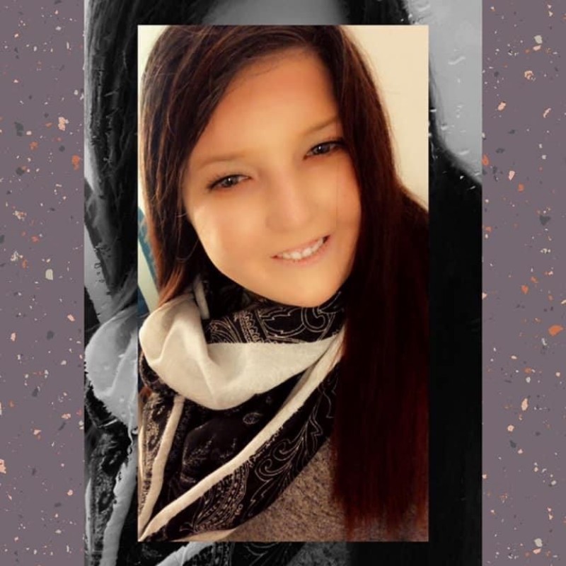sarah Stringer (@sarah_e21) | Snapchat Stories, Spotlight & Lenses