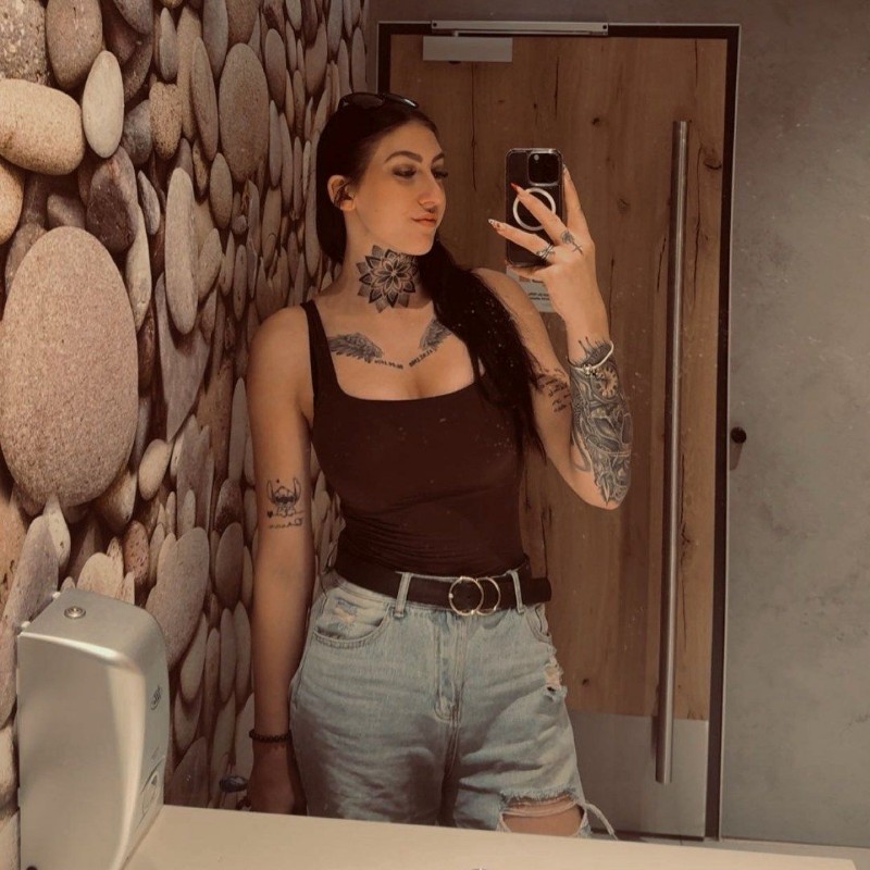 Sarah💕 (@sarah_edxr) | Snapchat Stories, Spotlight & Lenses