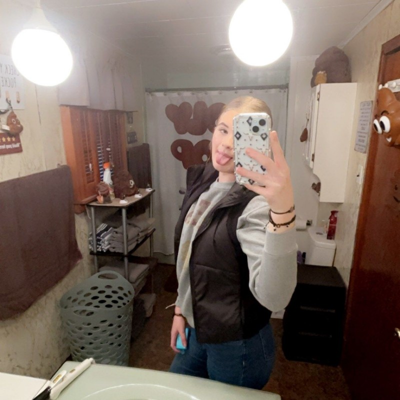 Sarahhh 🩷 (@sarahmlin25) | Snapchat Stories, Spotlight & Lenses