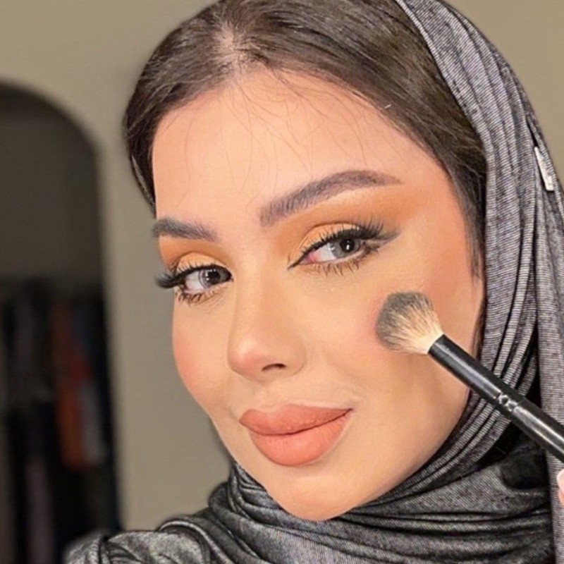 Saroona_makeup💄 🇧🇭🇦🇪 (@saroona_makeup) | Snapchat Stories, Spotlight & Lenses
