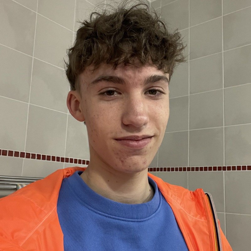 𝑆𝑎𝑠ℎ𝑎 (@sasha.dgs) | Snapchat Stories, Spotlight & Lenses