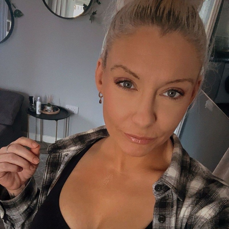 Tinkerbell 🧚‍♀️ (@sassypants10) | Snapchat Stories, Spotlight & Lenses