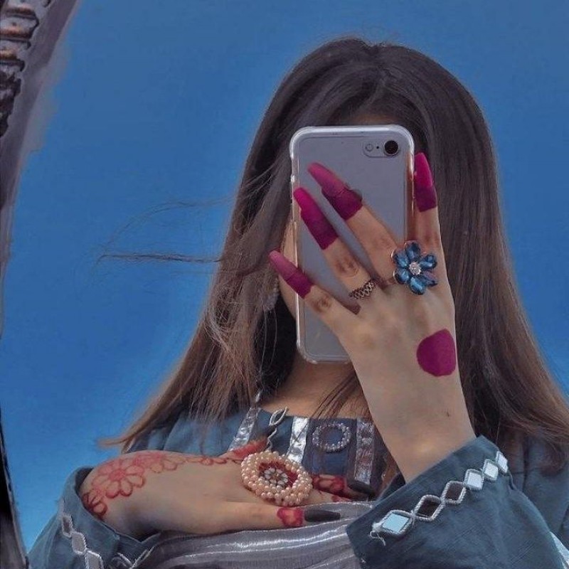 Queen sathi.....👰👑 ️ (@sathi202254) | Snapchat Stories, Spotlight & Lenses