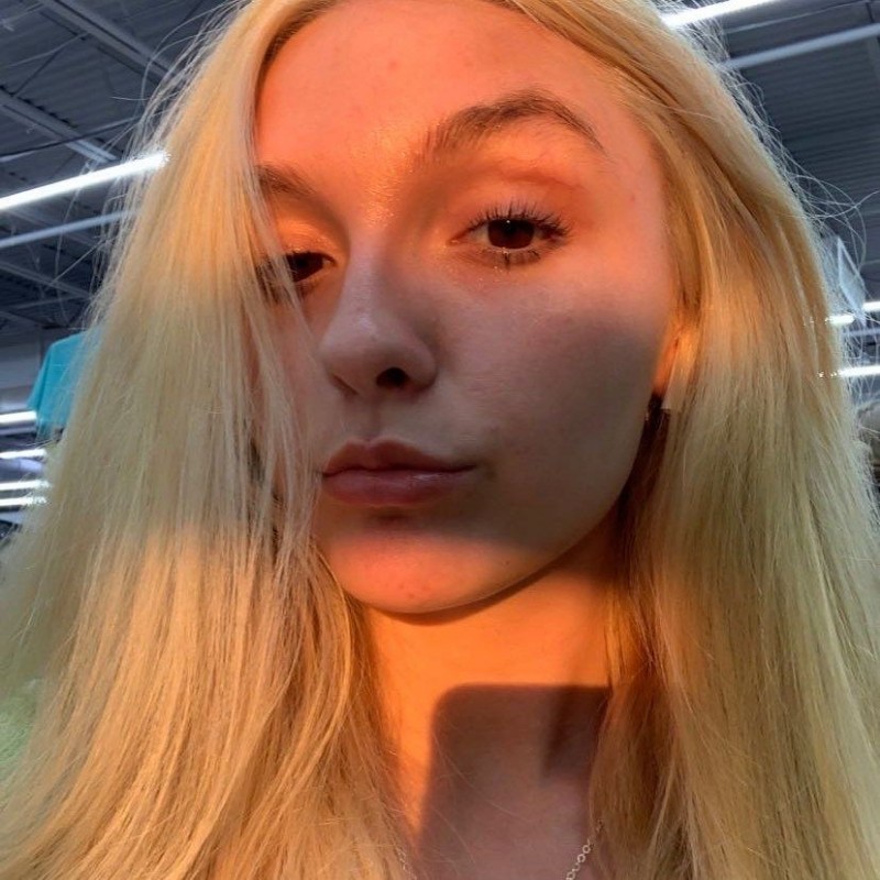 sav (@sav_kellogg) | Snapchat Stories, Spotlight & Lenses