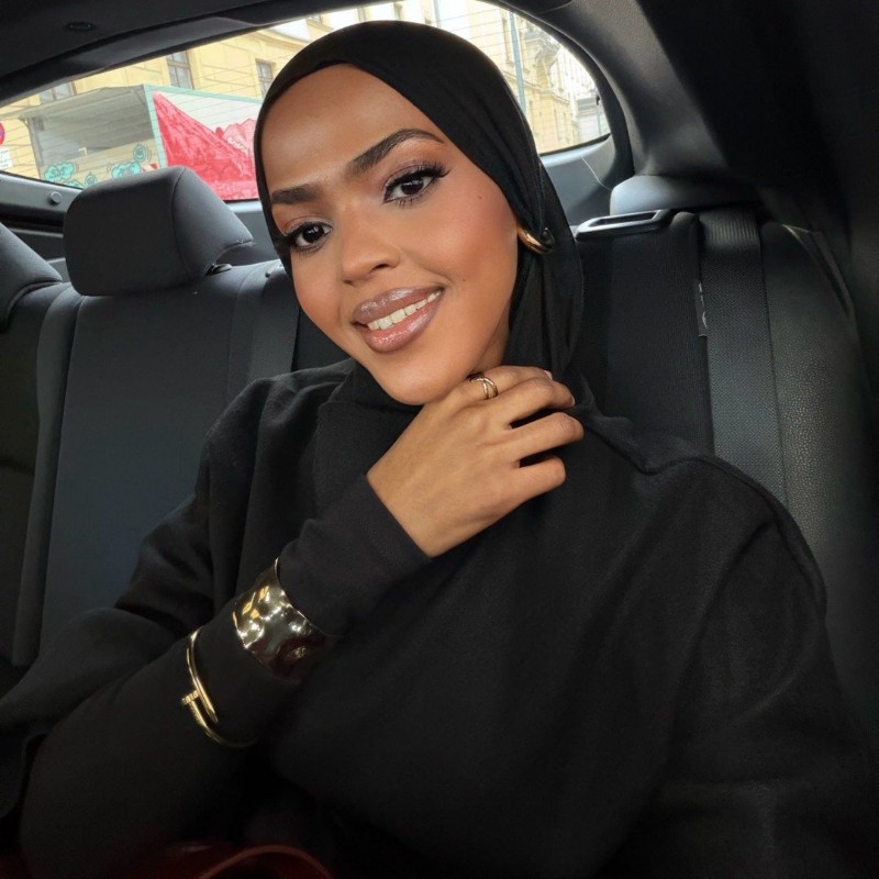 Landergirl (@sawda_othman) | Snapchat Stories, Spotlight & Lenses