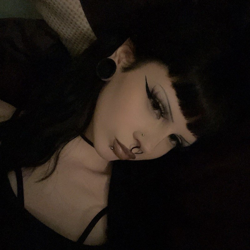 SCAR 🪚（@scarisavampire） | Snapchatストーリー、スポットライト、レンズ