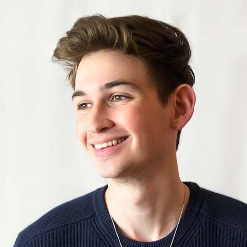 Sean Andrew (@seanie.drew) | Snapchat Stories, Spotlight & Lenses