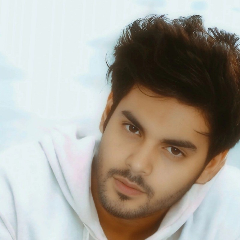 Shiv Trivedi (@secret_shiv) | Snapchat Stories, Spotlight & Lenses