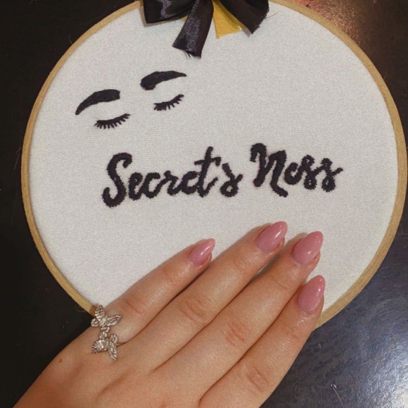 سيرين ️ (@secrets-ness) | Snapchat Stories, Spotlight & Lenses