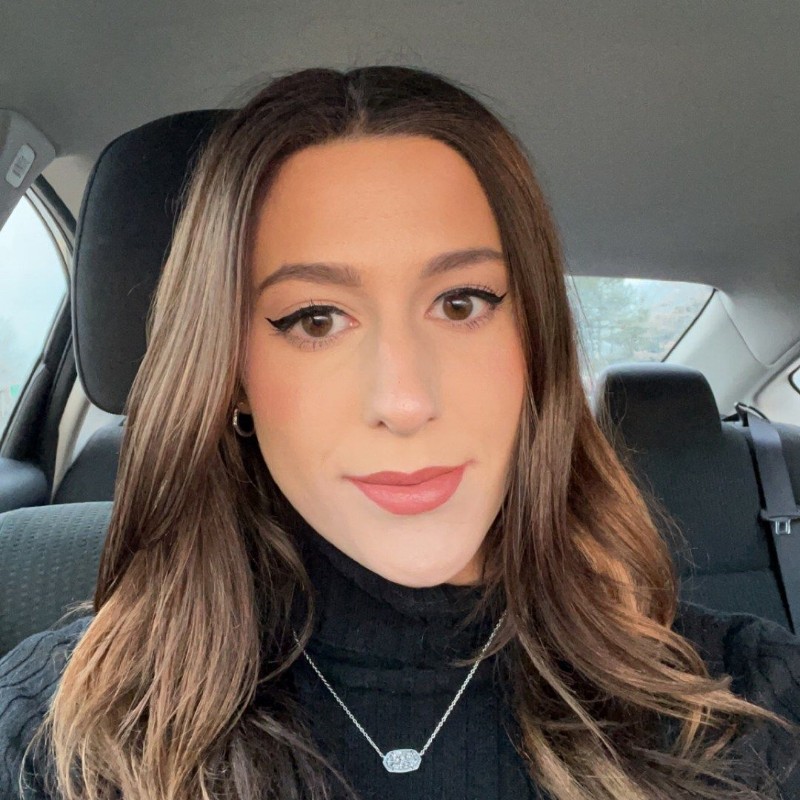 Sarah Georgieff(@sgeorgieff_58) | เรื่องราว Snapchat ตลอดจน Spotlight ...