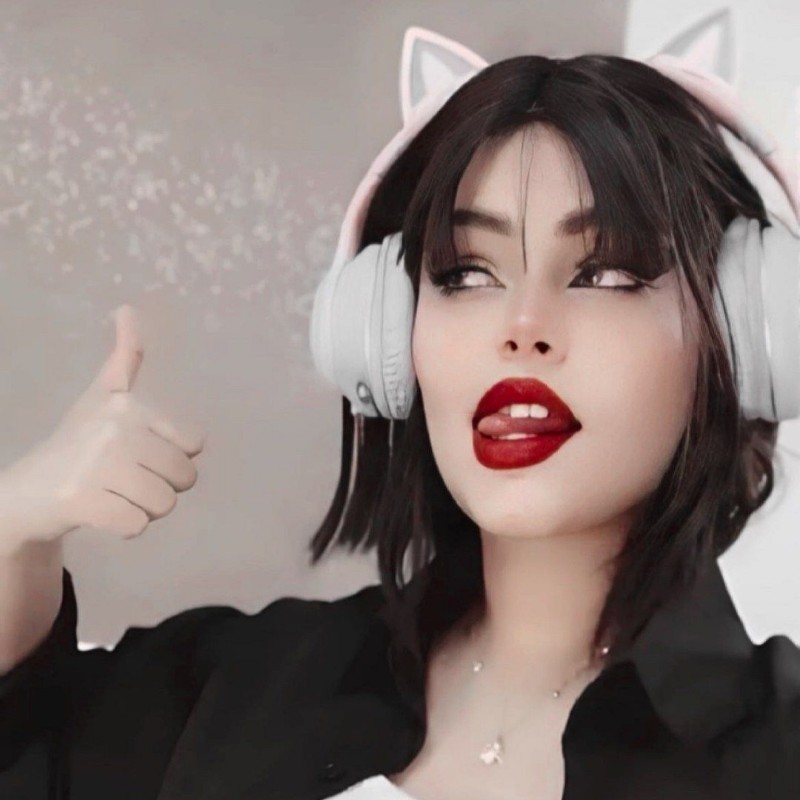 Malak🧚‍♀️ (@sh2005x) | Snapchat Stories, Spotlight & Lenses