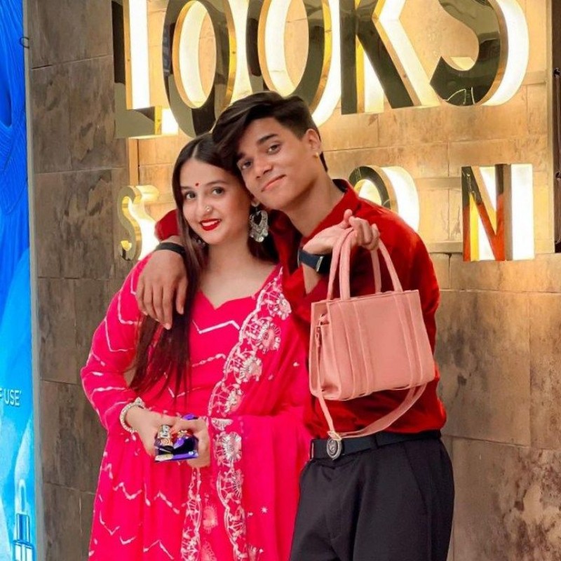 Shahrukh_08 (@shahrukh_08x) | Snapchat Stories, Spotlight & Lenses