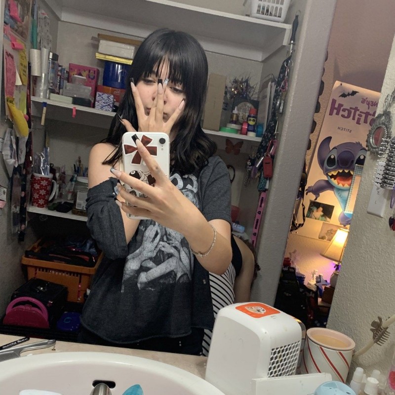 I ️‍🩹weed (@shaneah_lilly25) | Snapchat Stories, Spotlight & Lenses